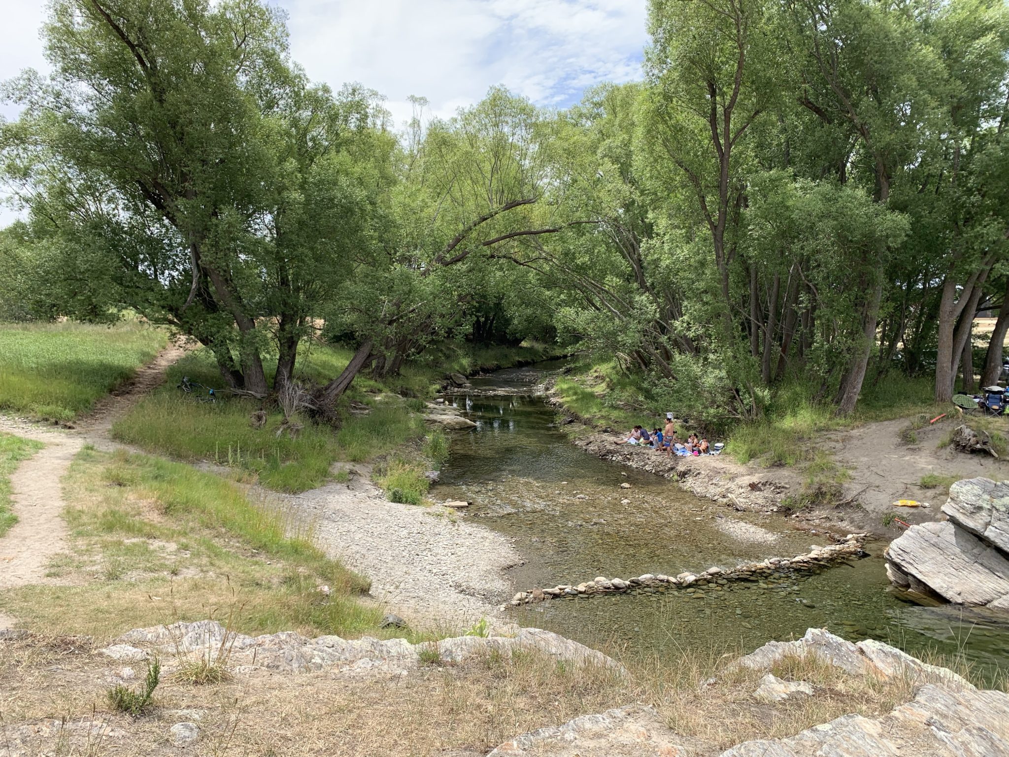 Dyke’s Dam (Sowburn Walkway), Patearoa, CENTRAL OTAGO – Moo and Moochelle